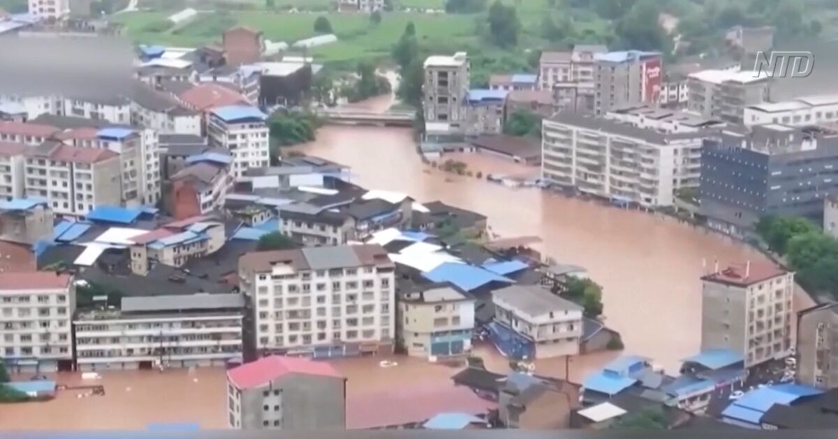 50 Rivers Suffer Major Flooding in China | NTD
