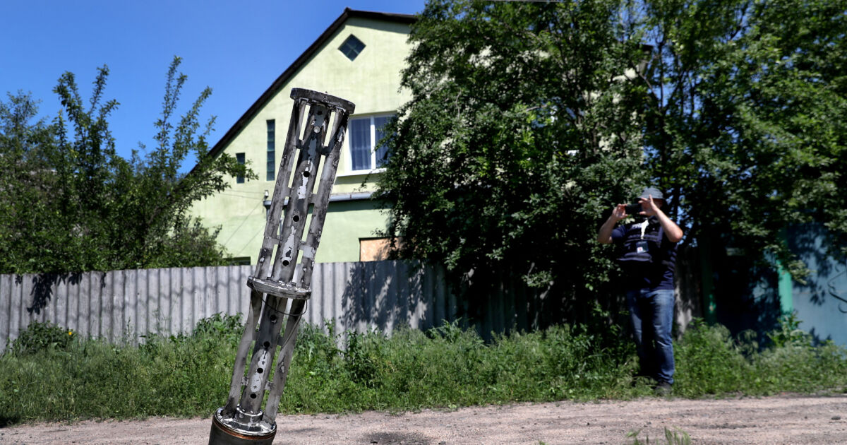 House Rejects Amendment to Stop Sending Cluster Bombs to Ukraine | NTD