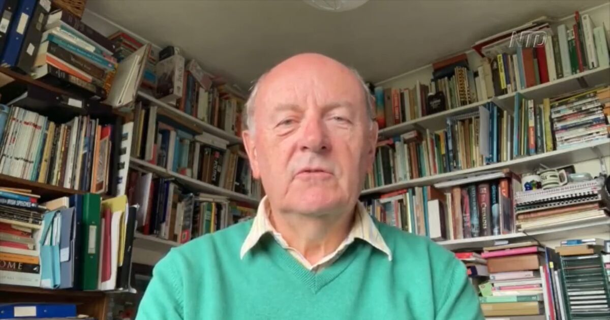 ‘Rip Off’ Degrees Face Limit on Student Numbers | NTD