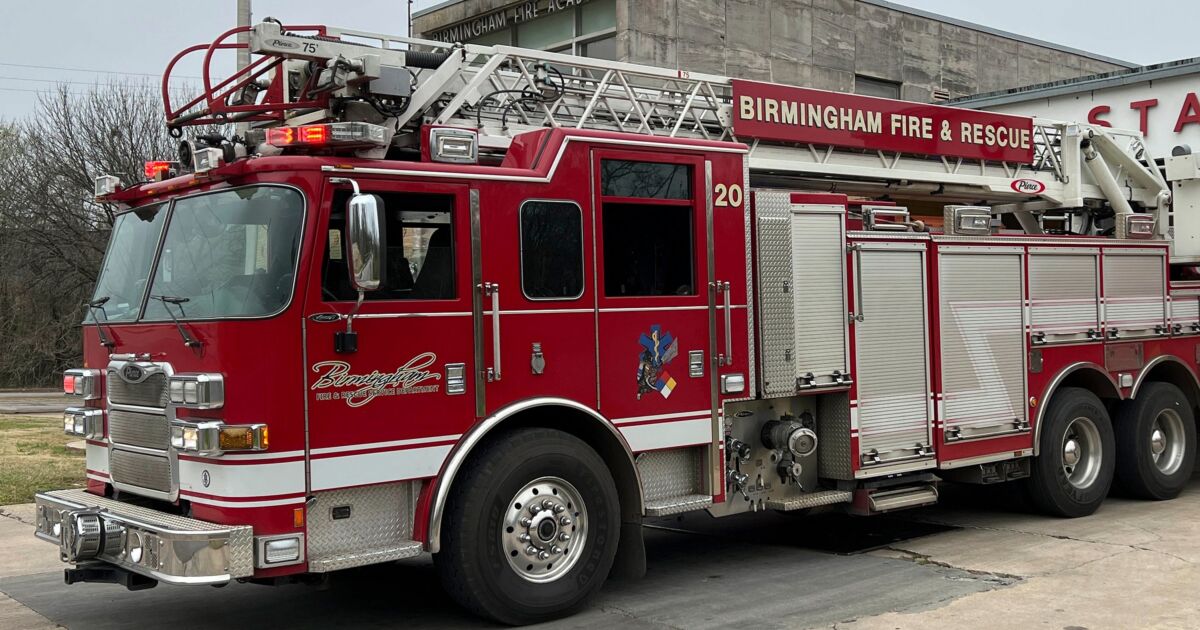 After 2 Firemen Are Shot, 1 Fatally, Authorities Offer Reward for ...