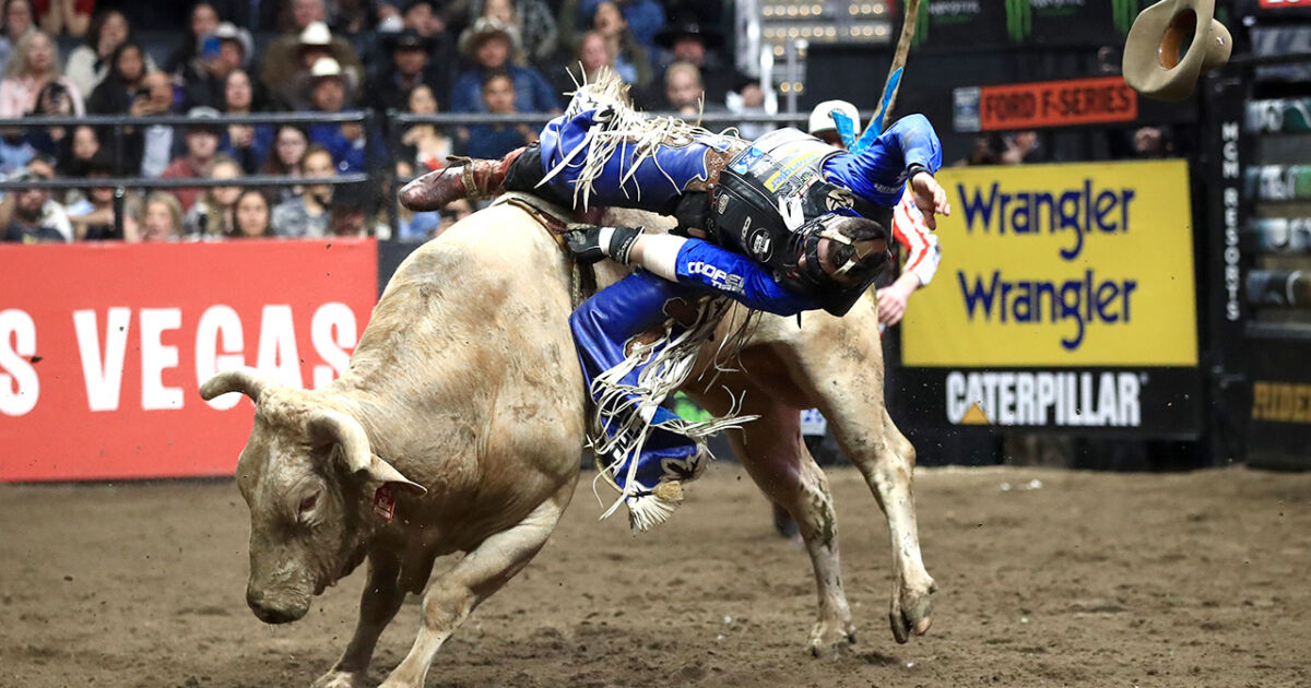 Salinas Rodeo Brings Back ‘Old West’ Traditions to California | NTD