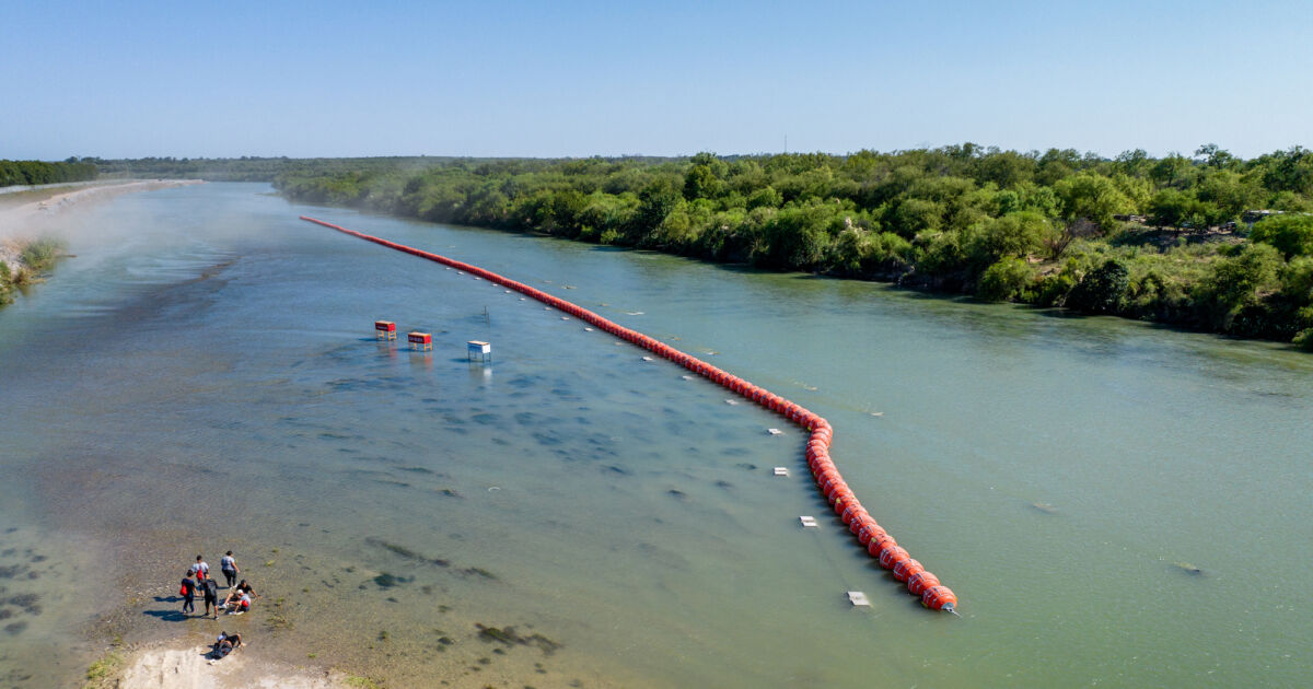 Body Found Tangled in Texas Floating Border Barrier | NTD