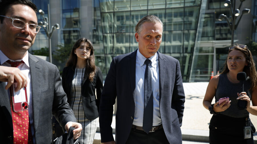 Transcript of Devon Archer's Interview About Hunter's Business Dealings Now Public | NTD