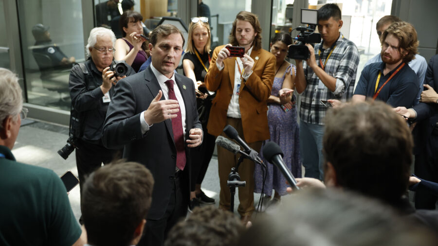 House Weaponization Subcommittee Member Speaks on Hunter Biden Business ...