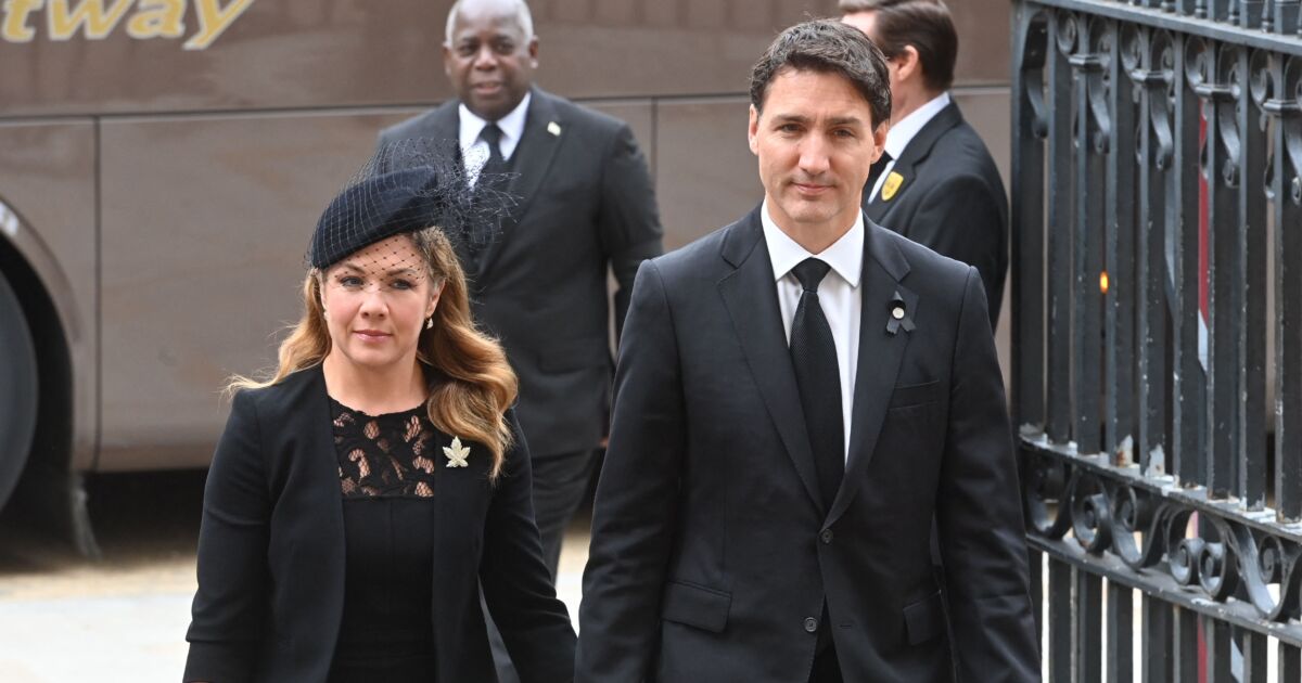 Trudeau and Wife Sophie Separating After 18 Years of Marriage | NTD