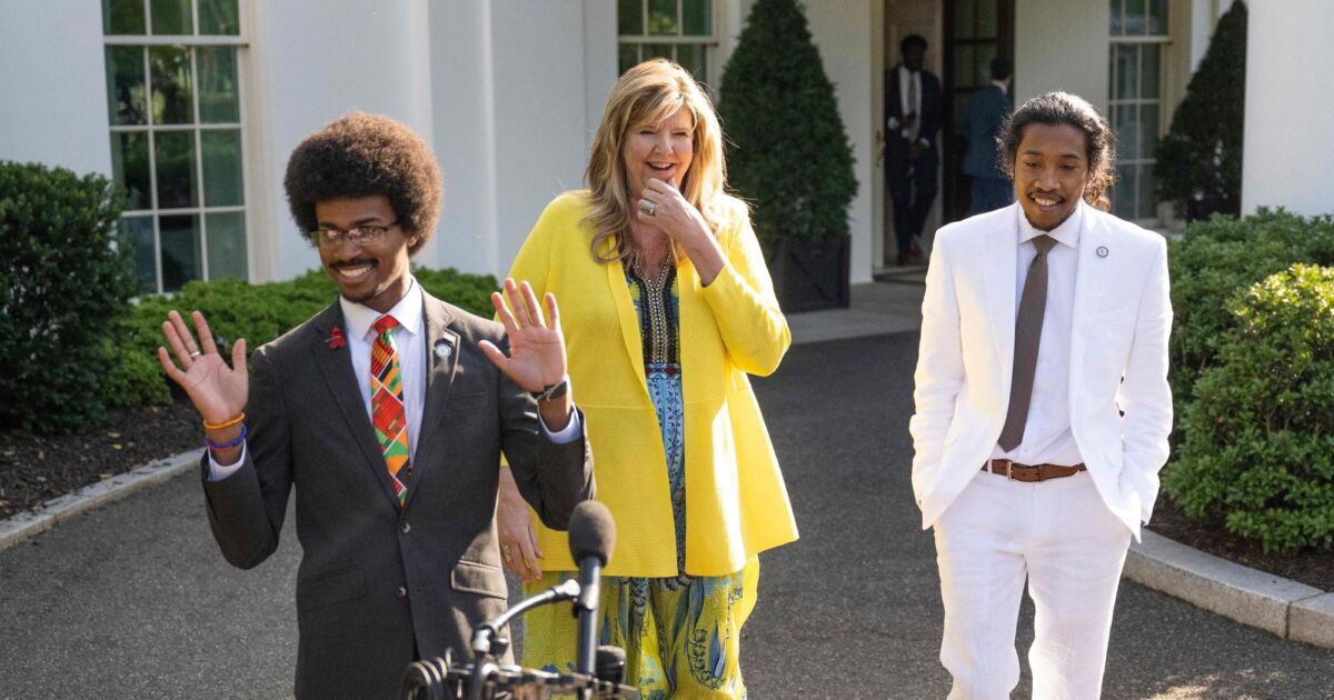 2 Democratic Lawmakers Ousted From Tennessee House in April Reelected | NTD