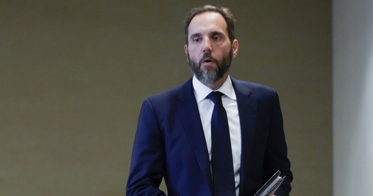 Special Counsel Asks For Jan 2 Trial Date In Trump Election Case Ntd