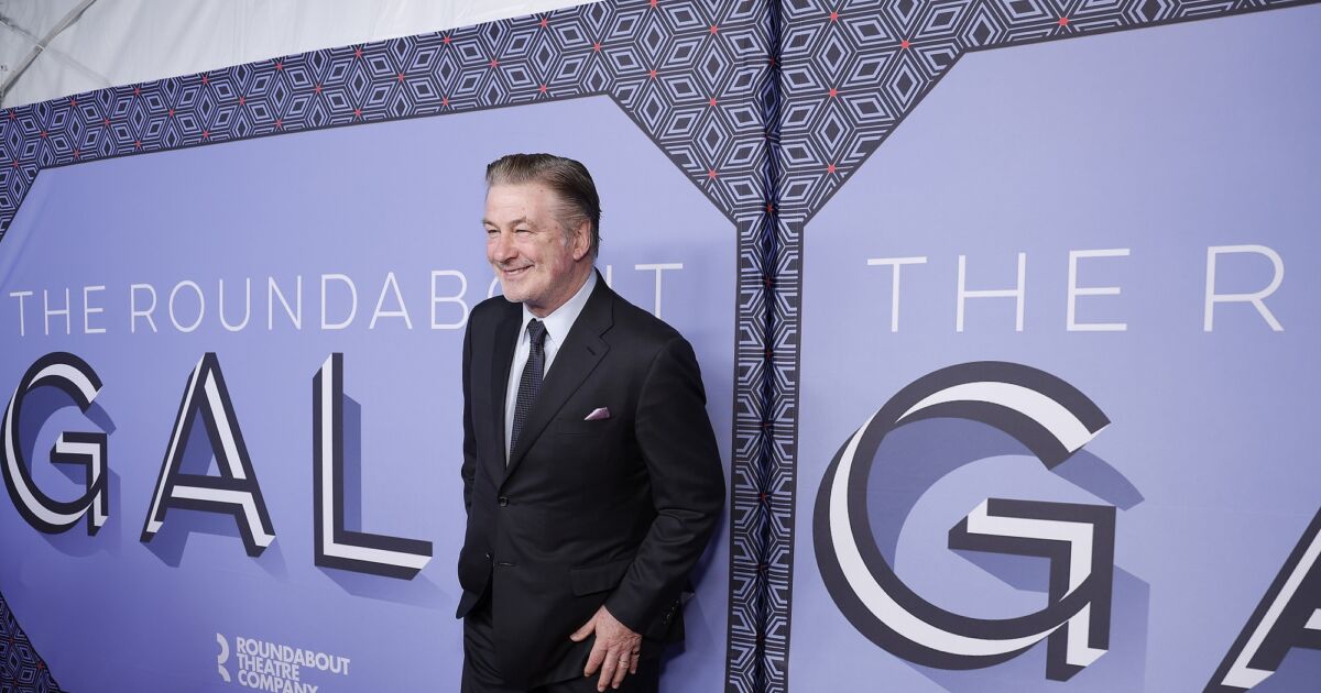 Alec Baldwin Could Face Charges After New Forensic Report | NTD