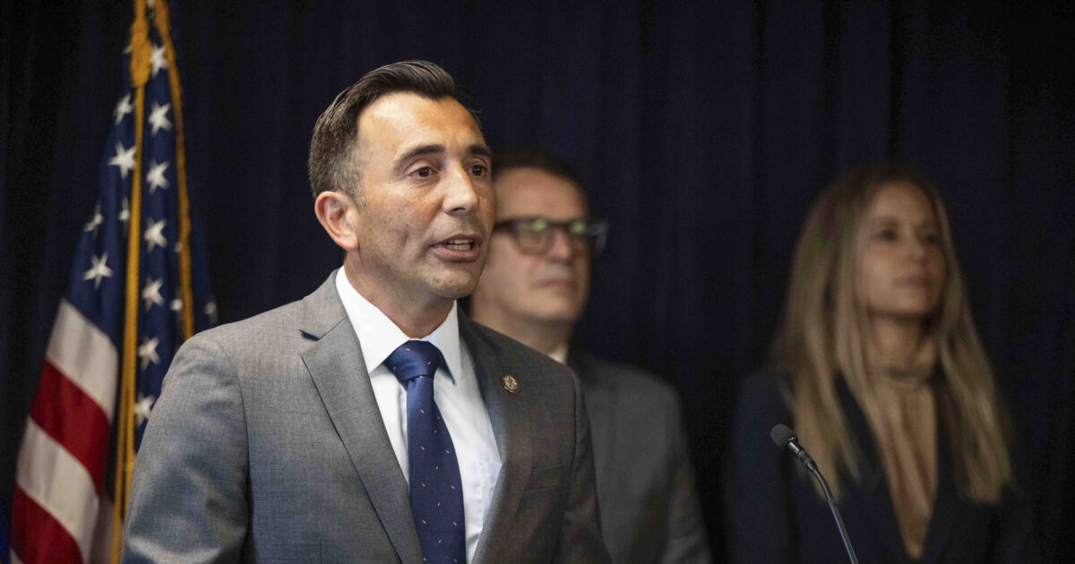 DOJ, FBI Hold Press Conference in Los Angeles | NTD