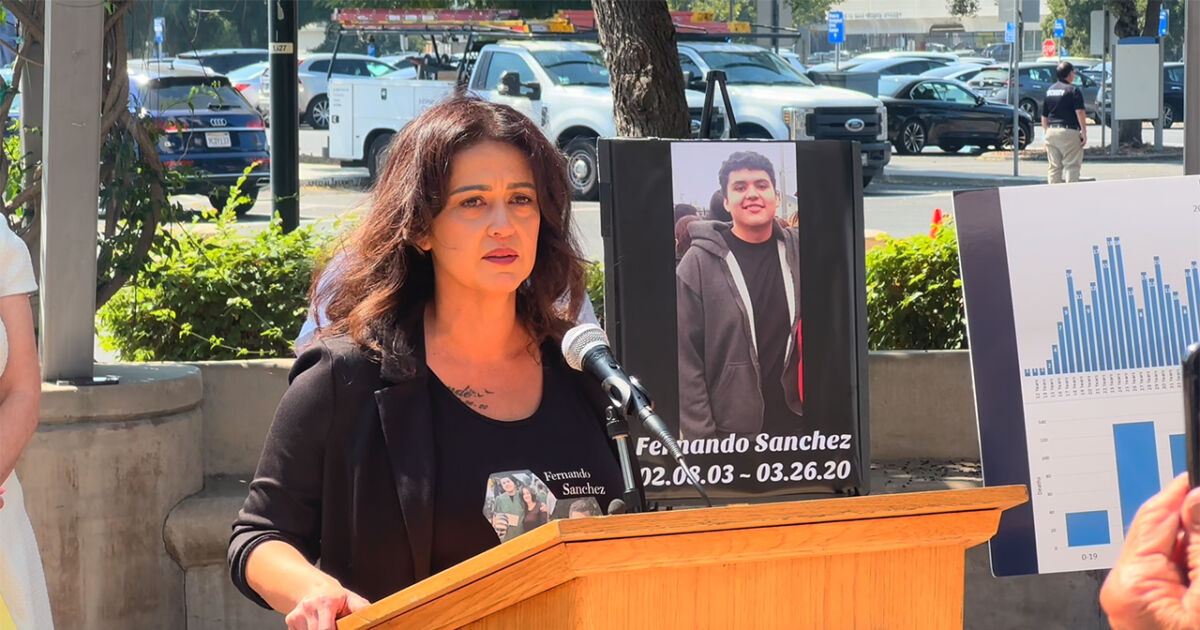 Families of Fentanyl Victims Raise Awareness to End Opioid Overdoses | NTD