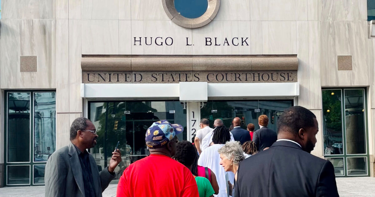 Federal Court Approves New Alabama Election Map That Helps Democrats | NTD