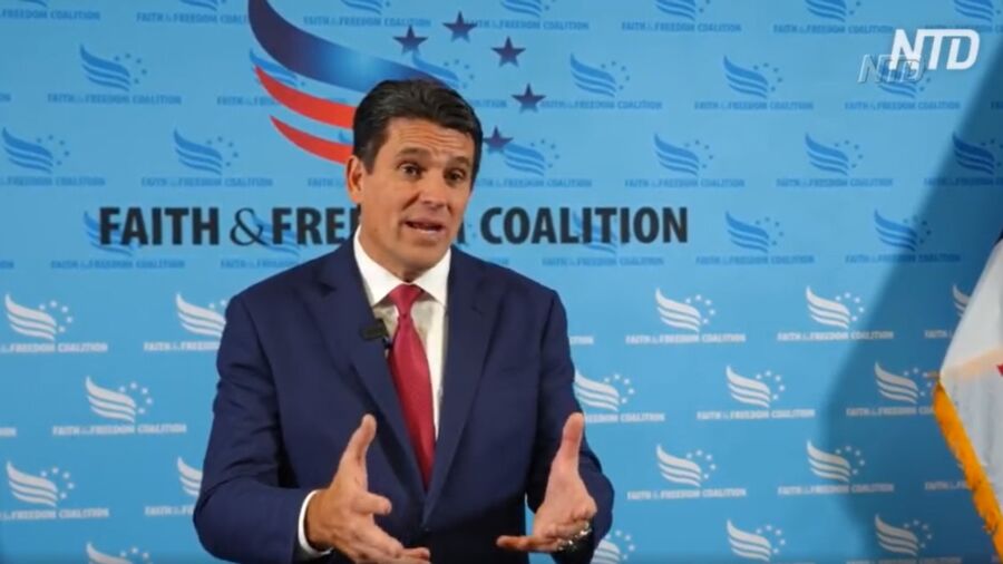 GOP Candidate Ryan Binkley Campaigns for President in Iowa | NTD