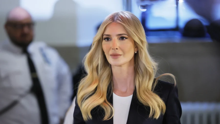 Ivanka Trump Warns of 'Fake Crypto Coin' Named After Her | NTD