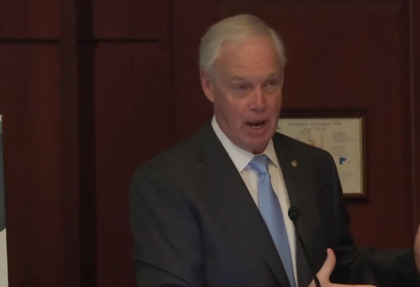 Sen Ron Johnson Advocates Brief On Whos Transformation ‘from Health