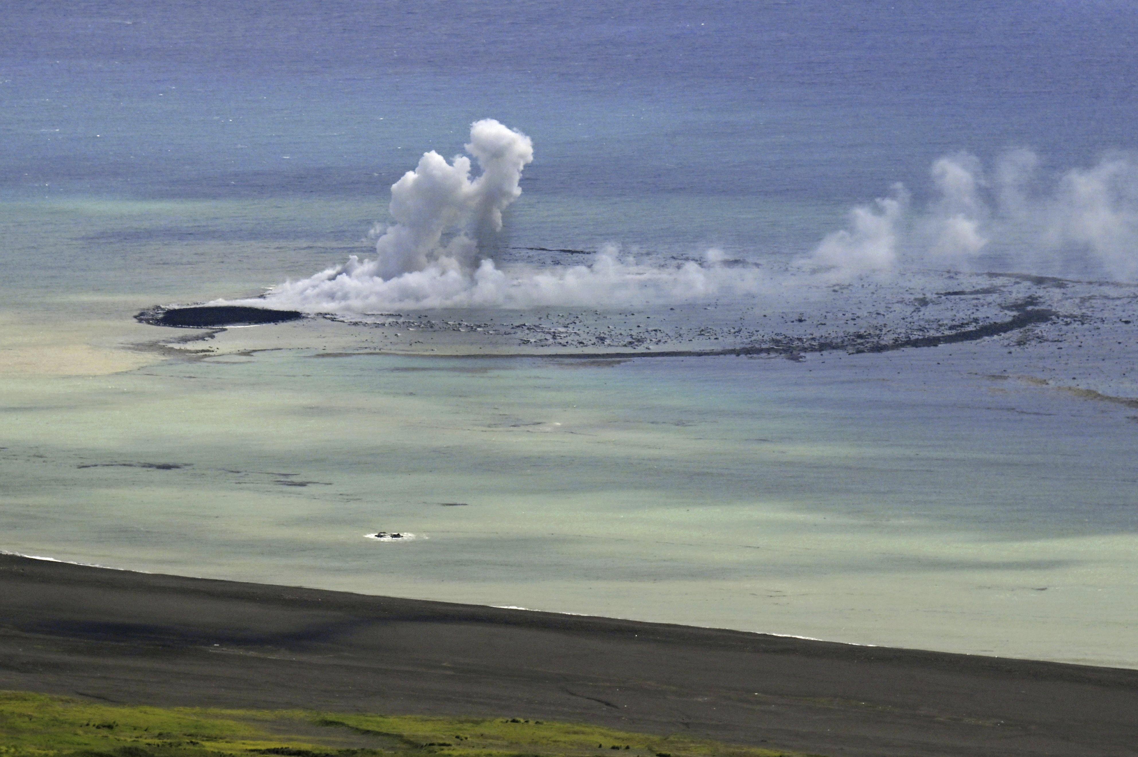 New Island Emerges After Undersea Volcano Erupts Off Japan, but Experts ...