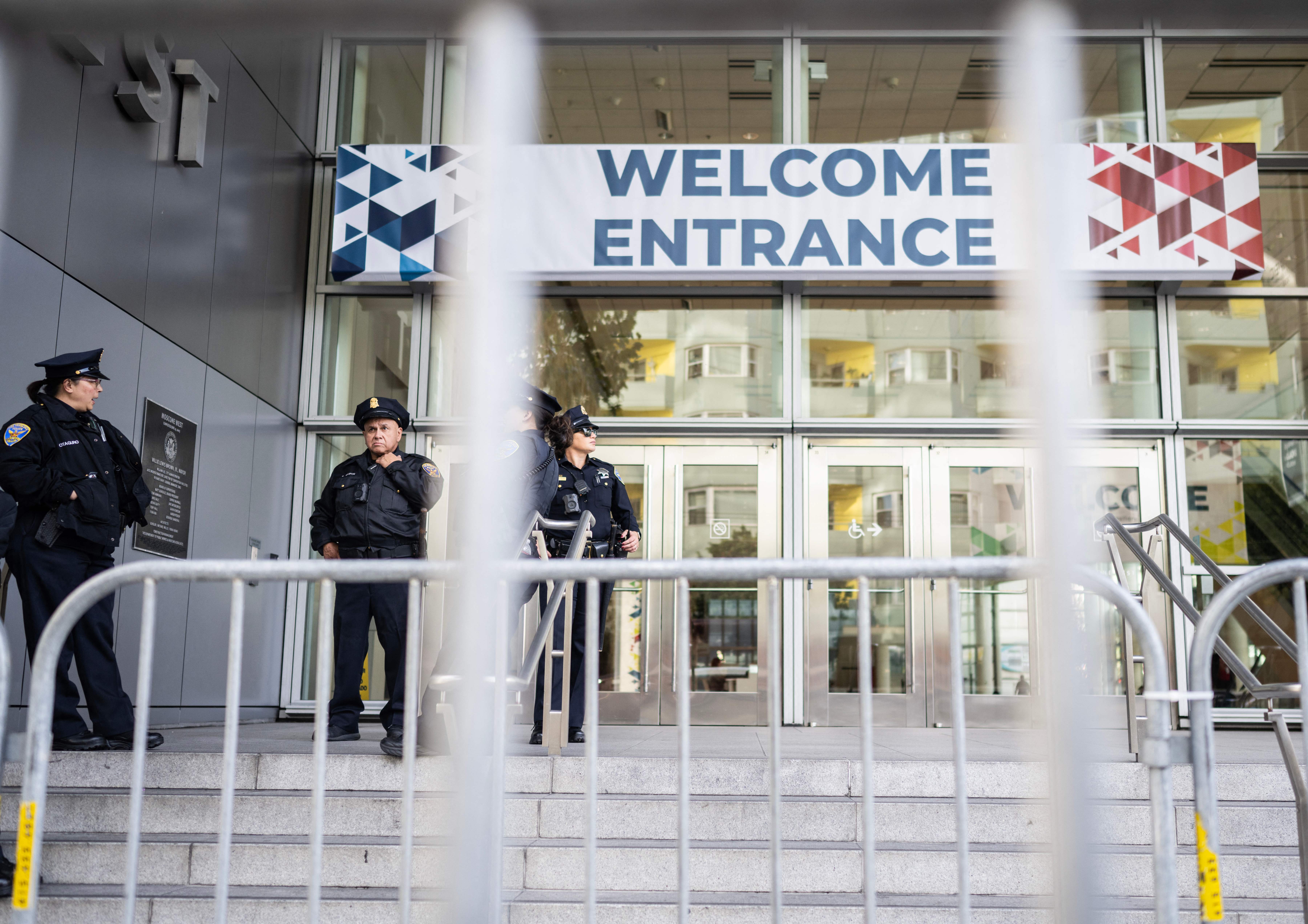 Up to 5,000 Officers for 2023 APEC Security | NTD