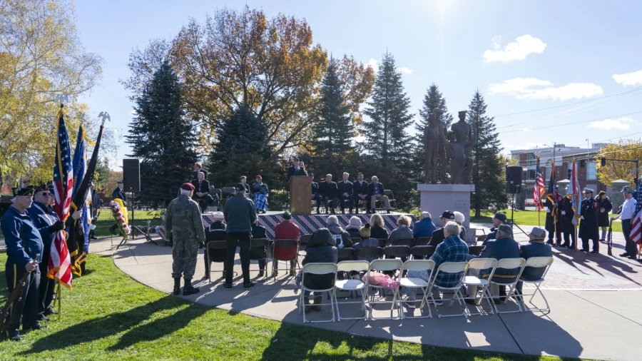 Quincy, 'City of Presidents,' Holds Veterans Day Parade and Ceremony | NTD