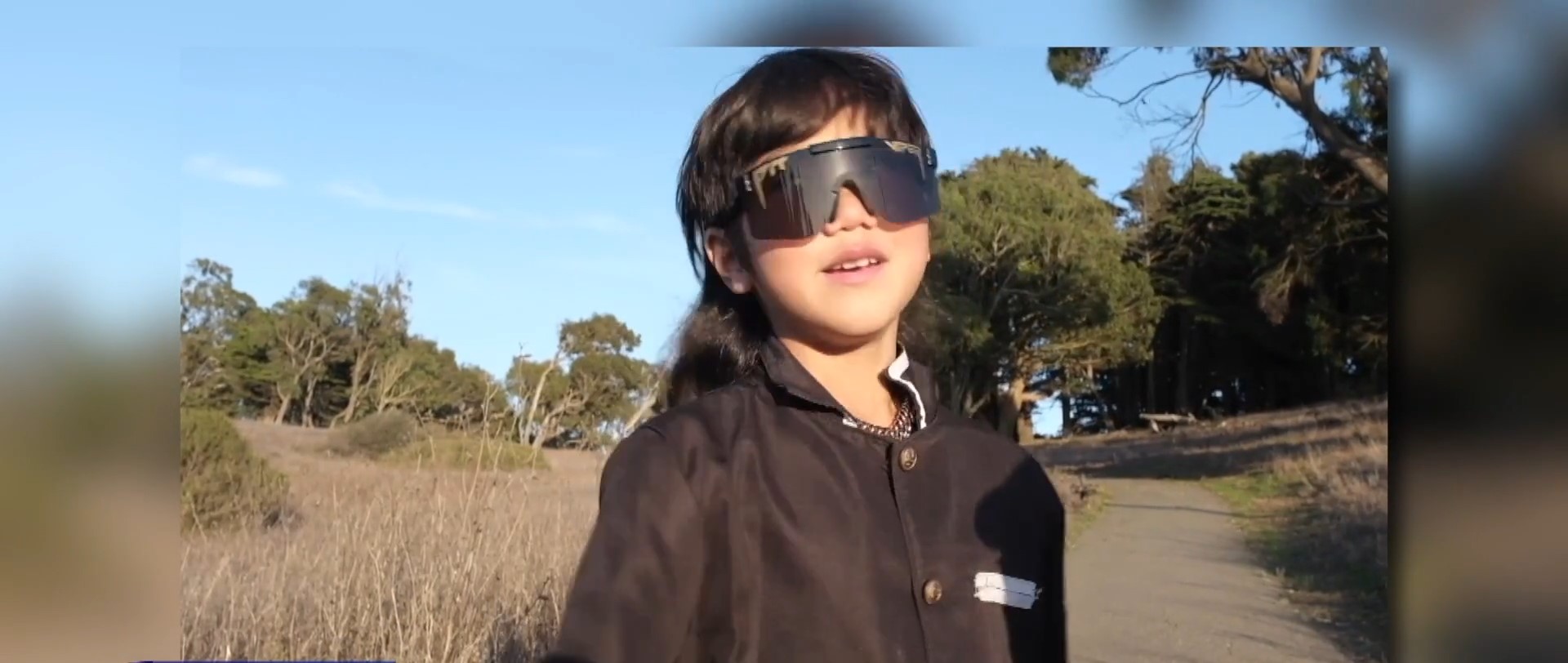 9-Year-Old Singer Performs ‘Kindness’ Song | NTD