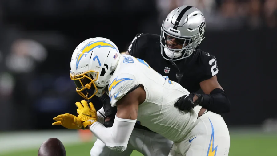 NFL Contemplates Shift in Fumble Rule | NTD