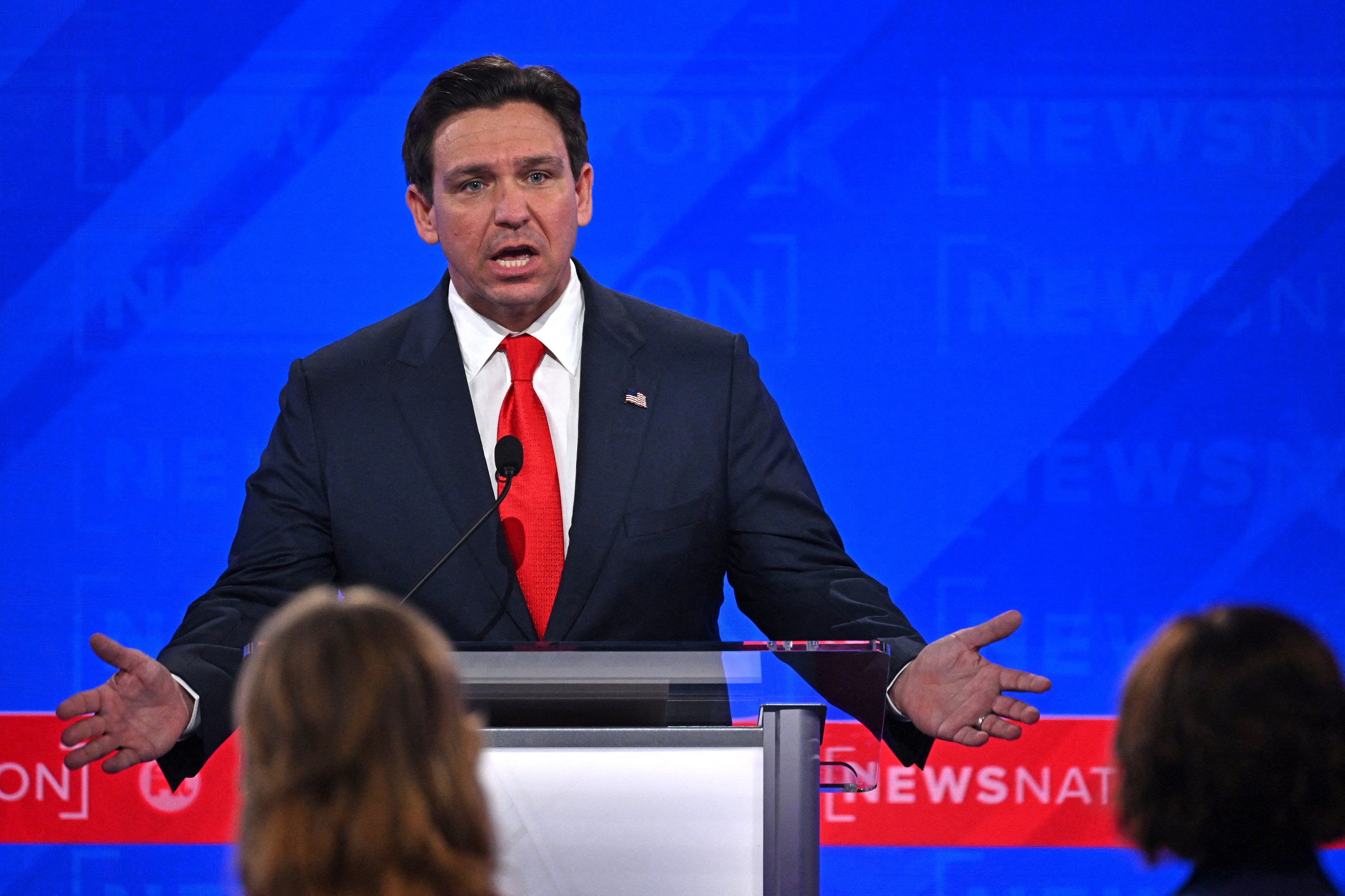 DeSantis Super PACs ‘Swap’ Ad Spending in Iowa, New Hampshire | NTD