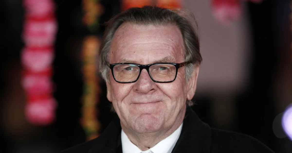 British Actor Tom Wilkinson Dies at 75 | NTD
