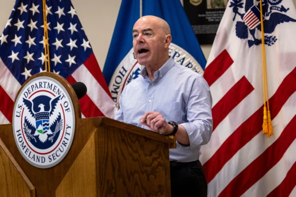 DHS Strong-Arms Texas Over Border Security; Mexican President Strong ...