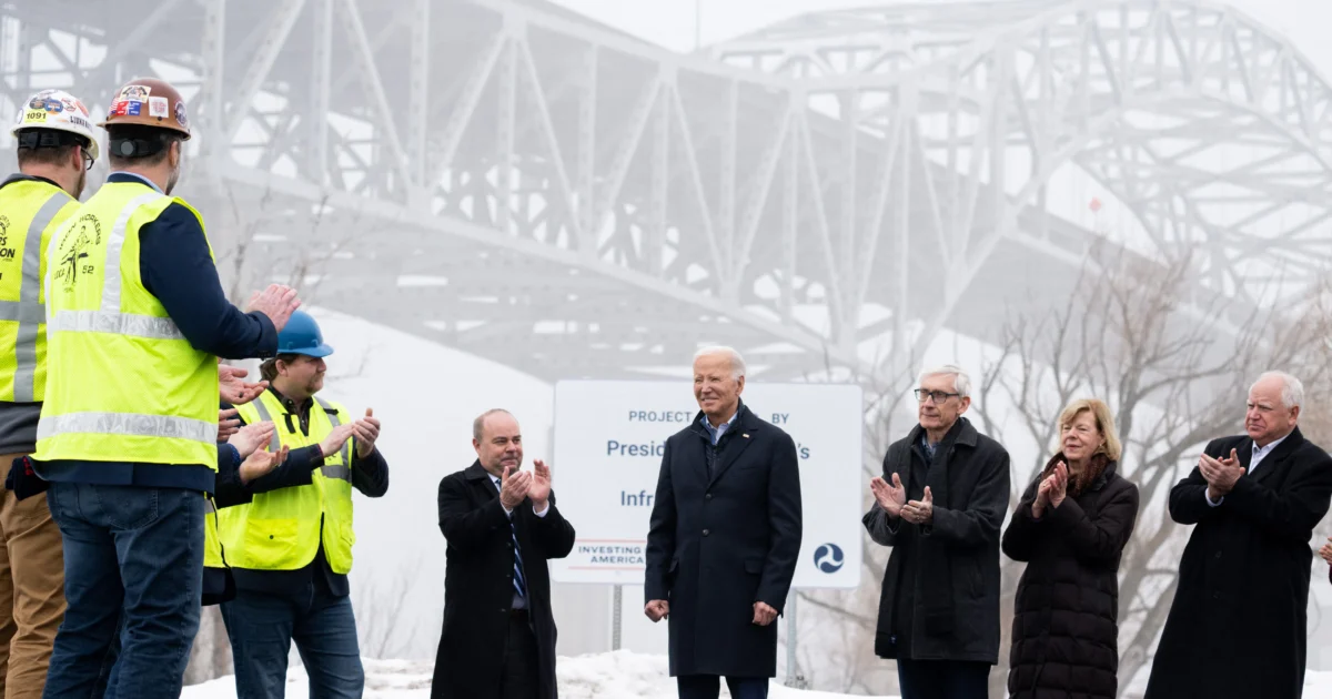 Biden Announces $5 Billion Transportation Investment During Wisconsin Visit | NTD