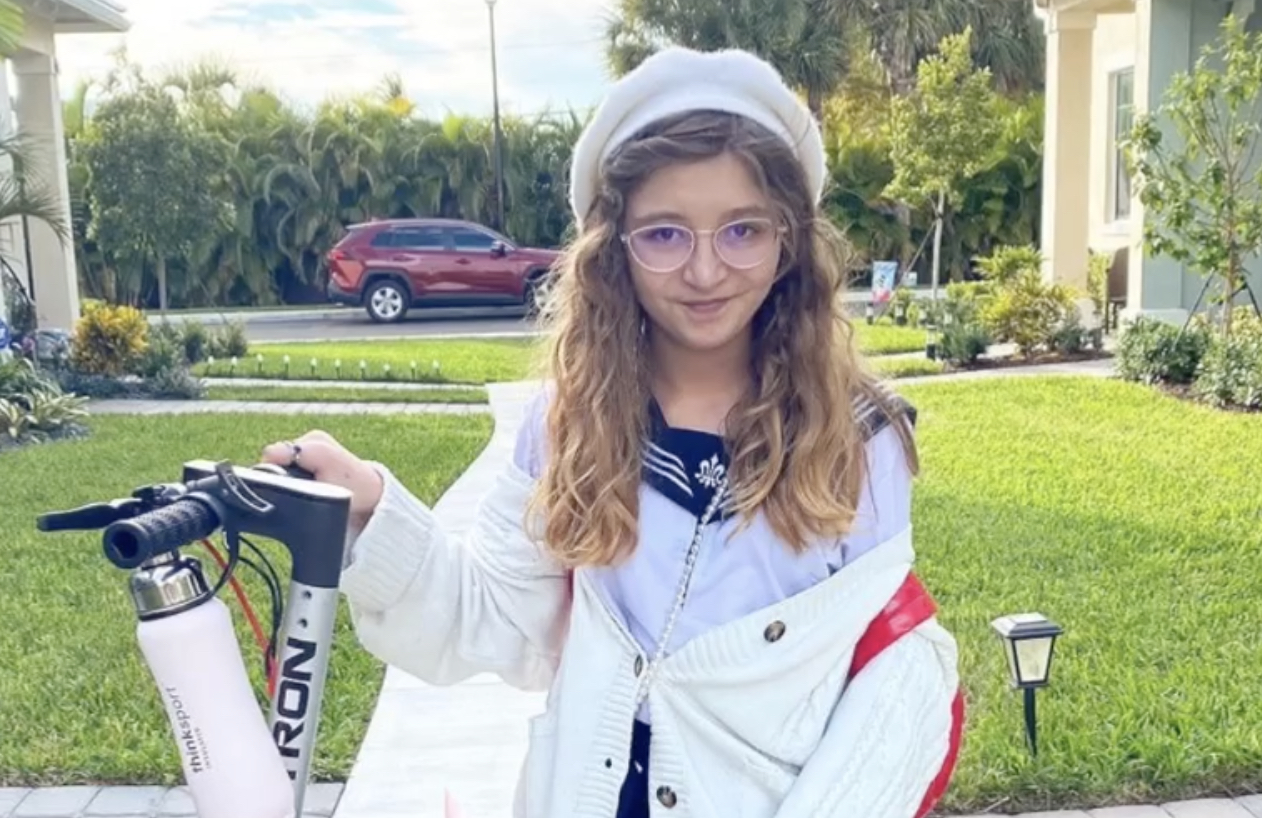 Girl Born With Heart Beating Outside Chest Defies Odds and Is Now a ...