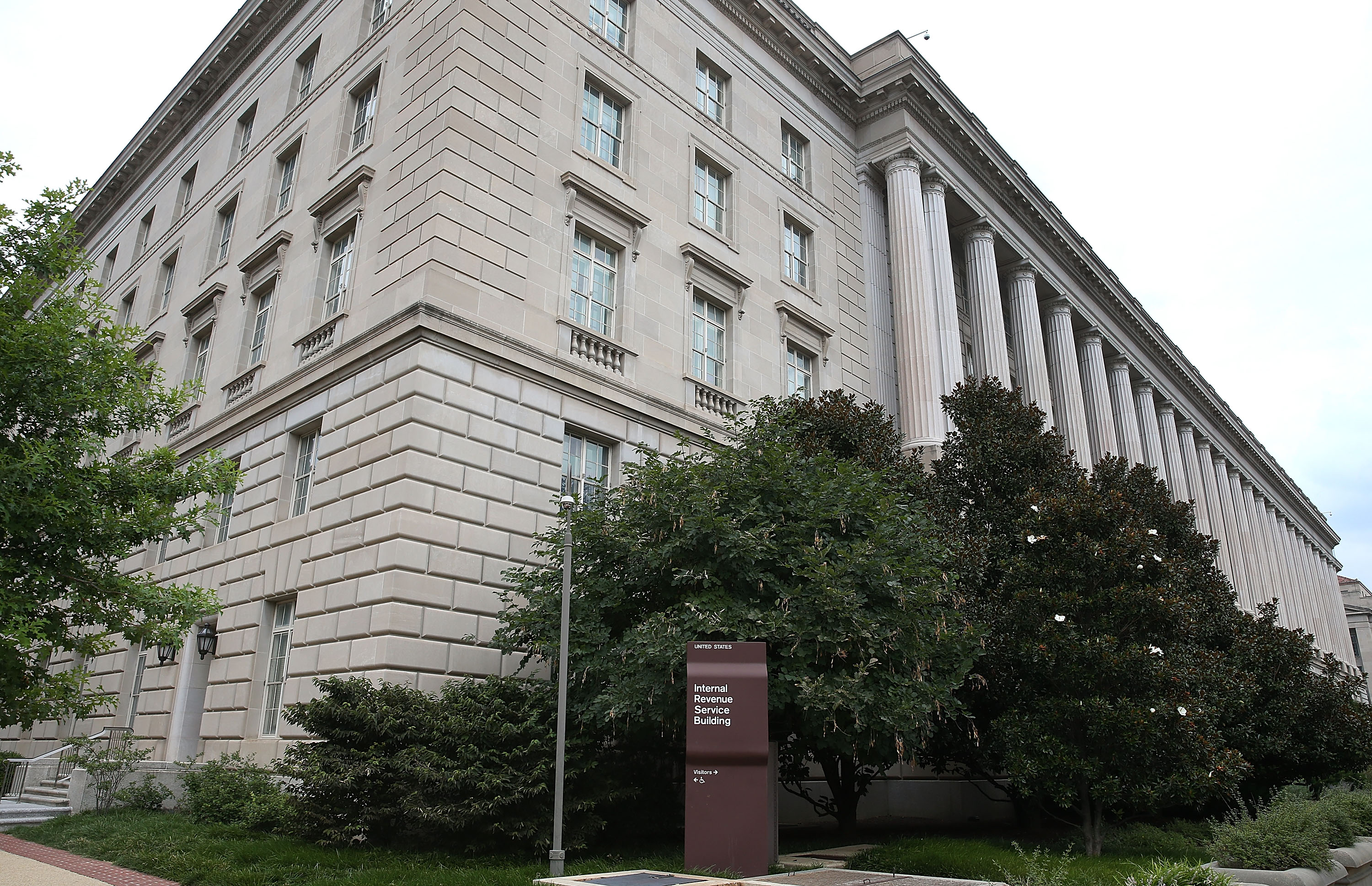 GOP AGs Warn IRS Against ‘Unconstitutional’ Direct Tax Filing | NTD