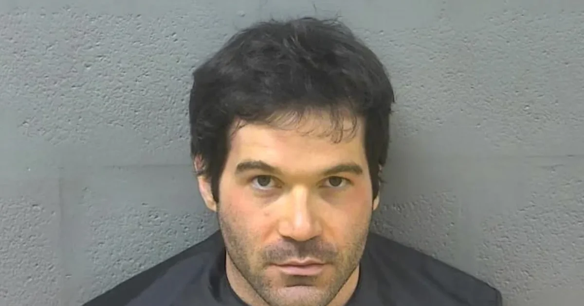 Flight Attendant Accused of Trying to Record Teen Girl in Airplane ...