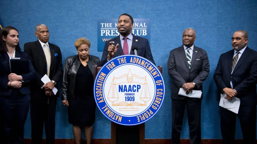 NAACP Tells Student-Athletes to Avoid Florida's Colleges After State ...
