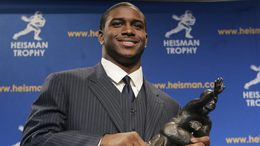 USC’s Reggie Bush Reinstated as 2005 Heisman Trophy Winner as ...