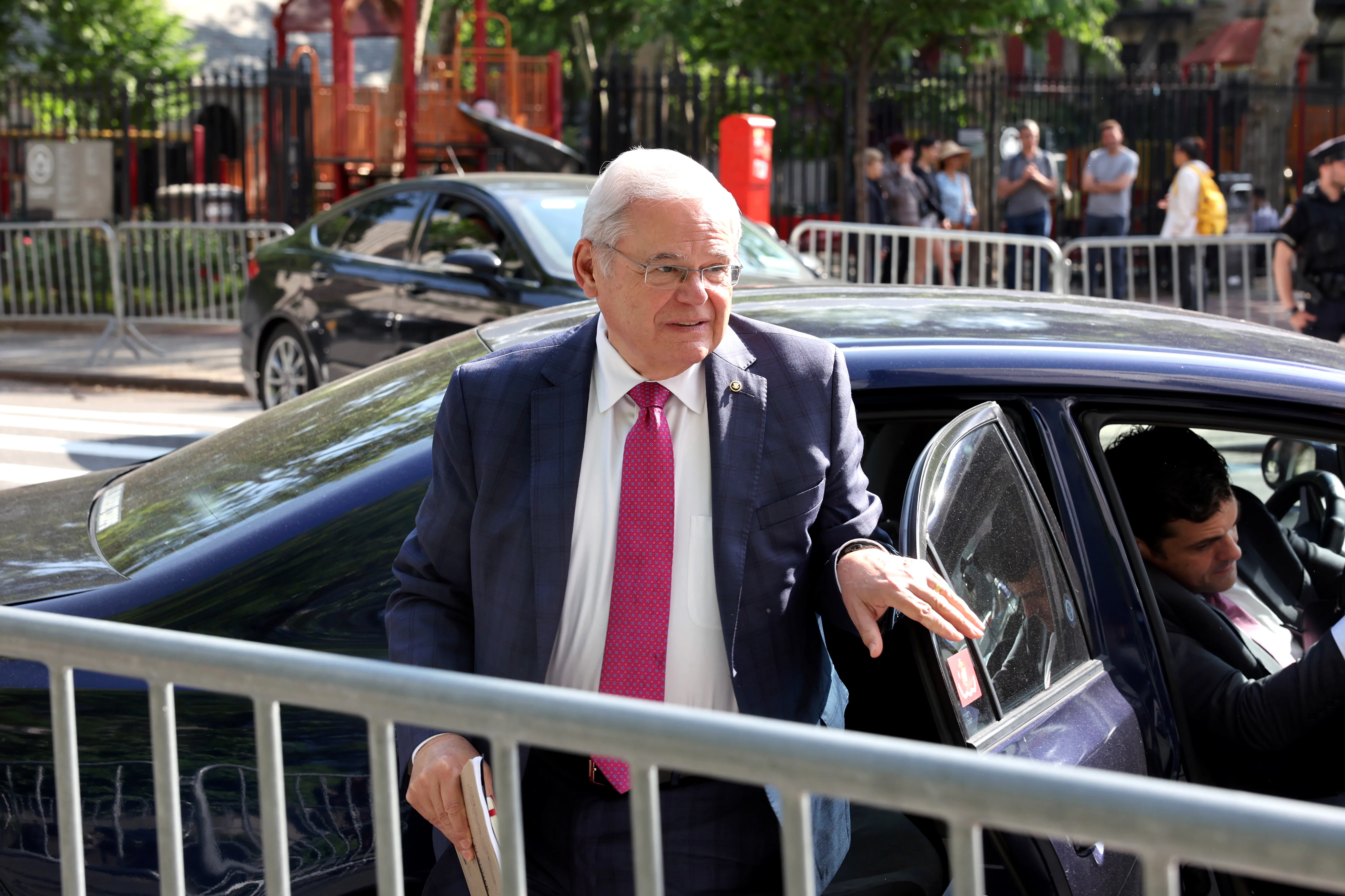 New Jersey Sen. Bob Menendez Files to Run as Independent | NTD