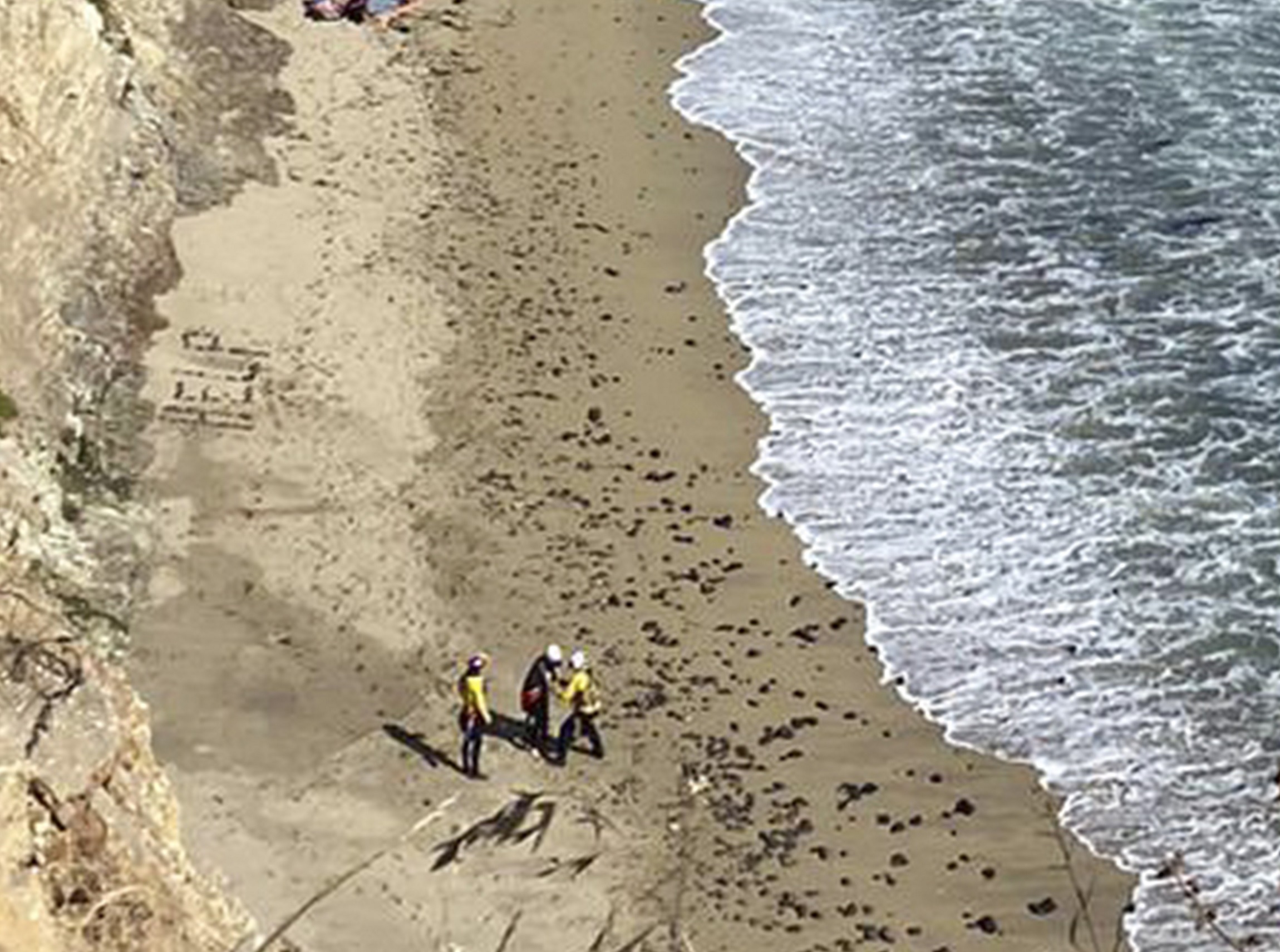 Kite Surfer Rescued From Remote California Beach After Making ‘HELP ...