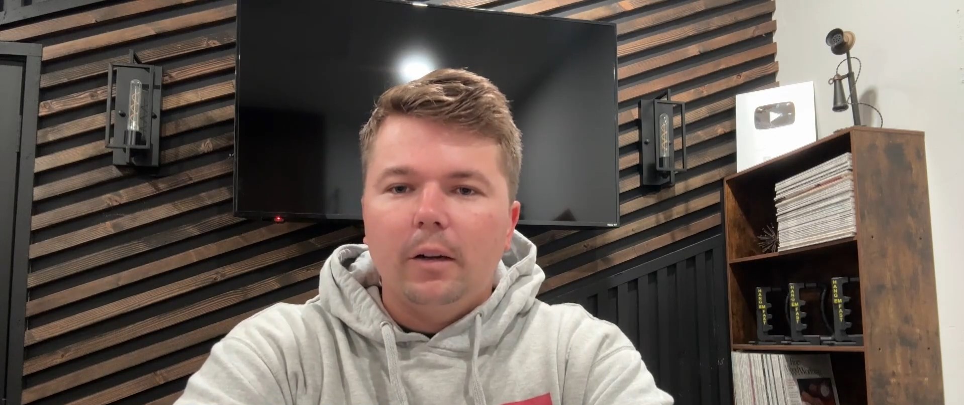 Gen Z Influencer on Starting a Career in Carpentry | NTD