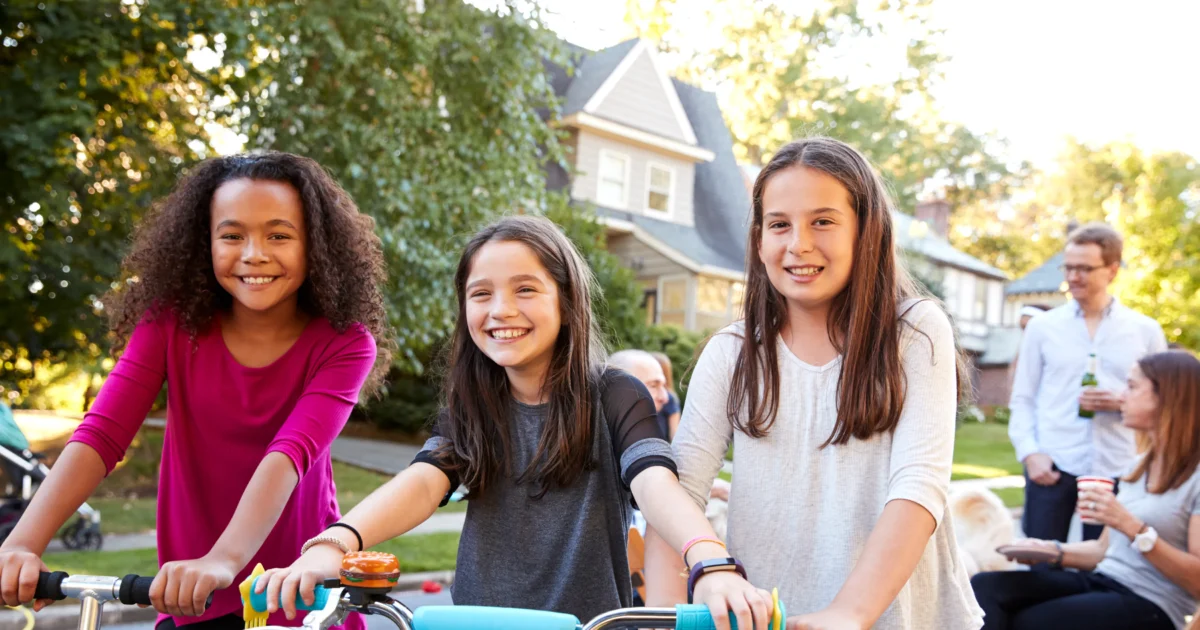 Parents Should Encourage Children to Accept, Treasure Their Appearance ...