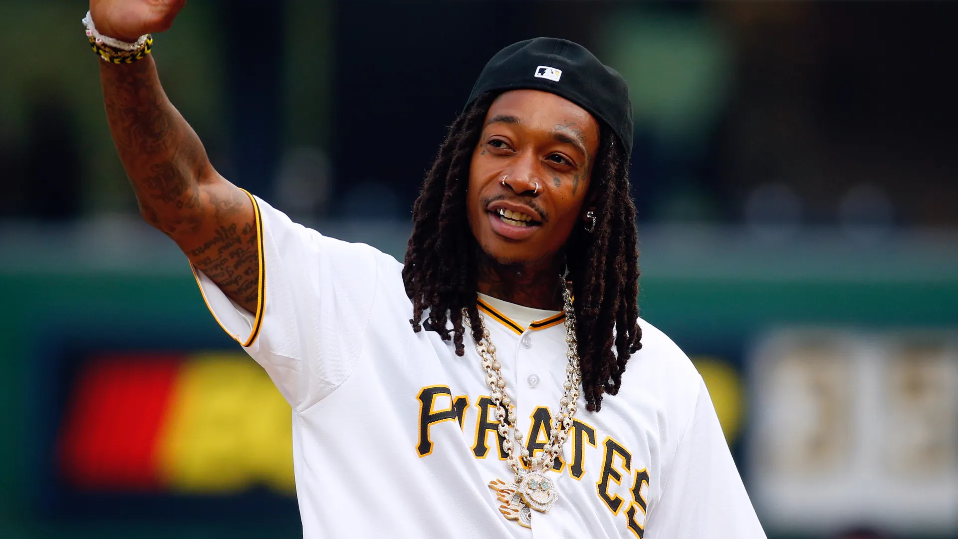 Rapper Wiz Khalifa Arrested for Illegal Drug Possession in Romania | NTD