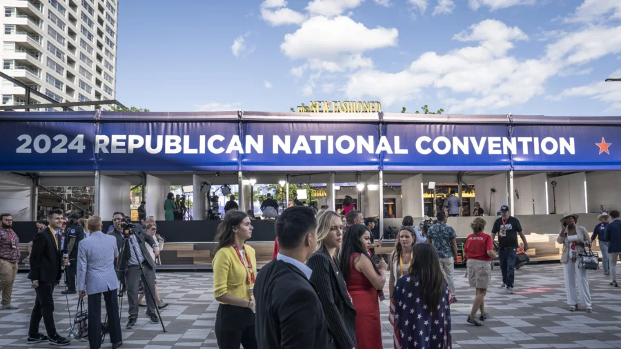 Delegates Arrive for RNC Final Session in Milwaukee | NTD