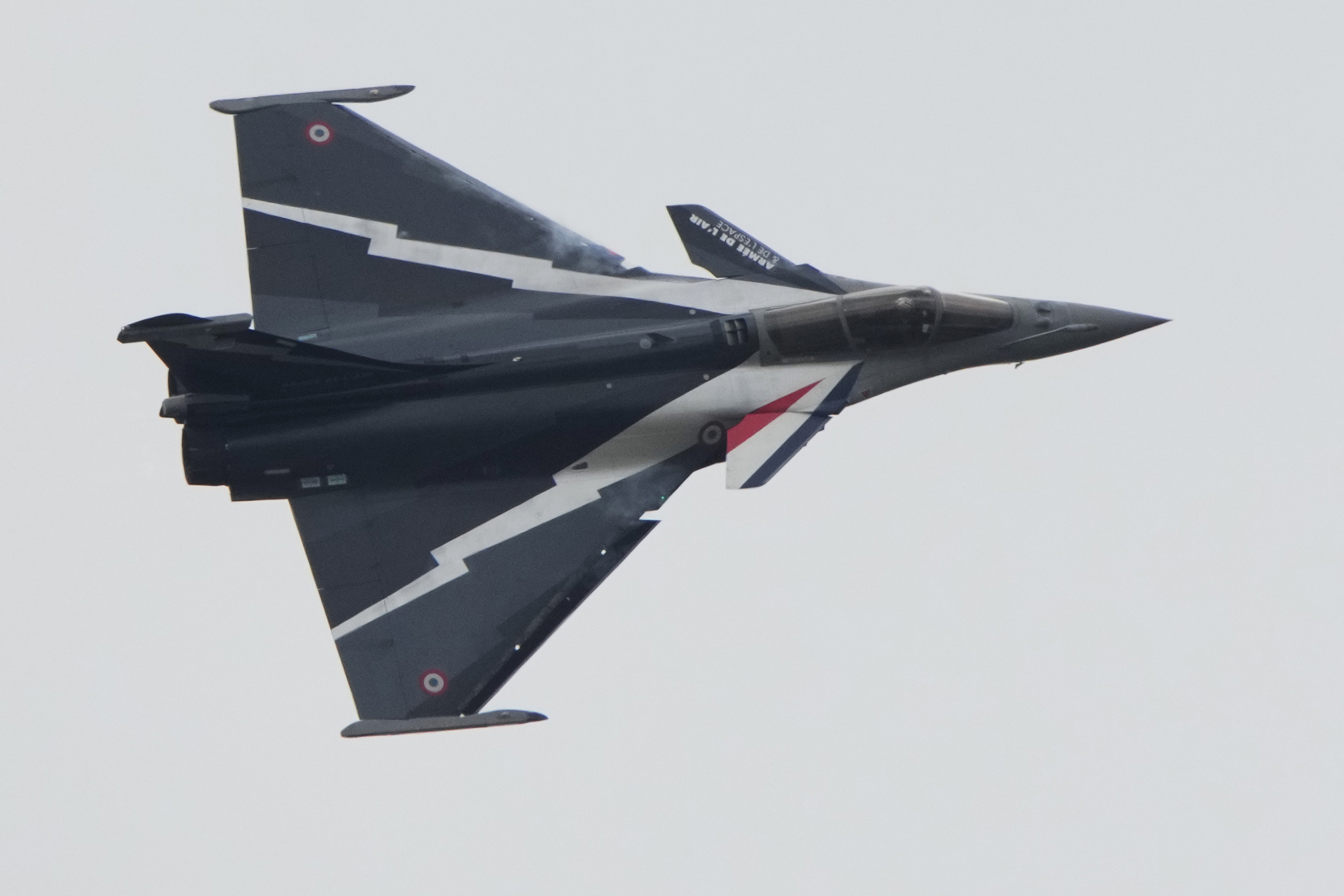 French Fighter Jet Pilots Killed in Mid-Air Collision | NTD
