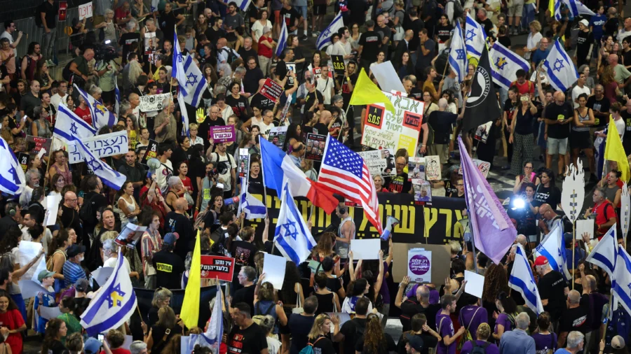 Israeli Protesters Call for Cease-Fire in Gaza, Release of Hostages | NTD