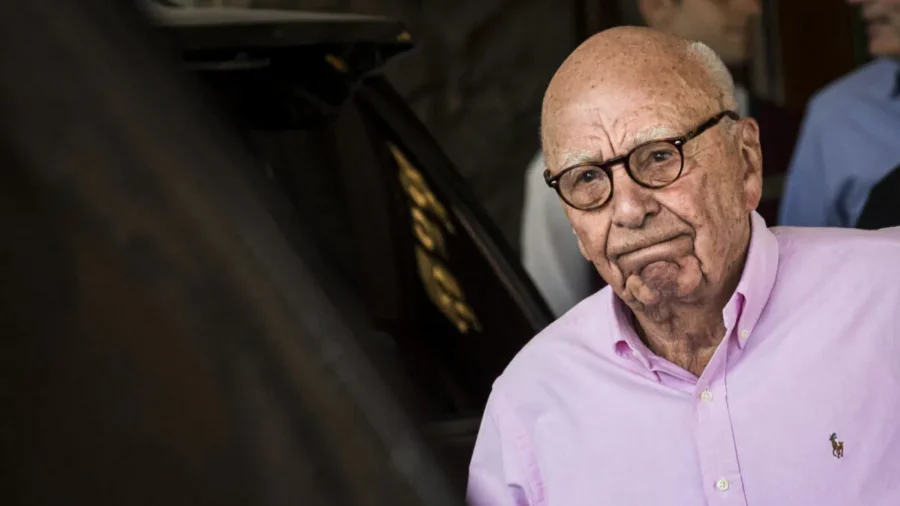 Murdoch Family Departs From Reno Court After Trial | NTD