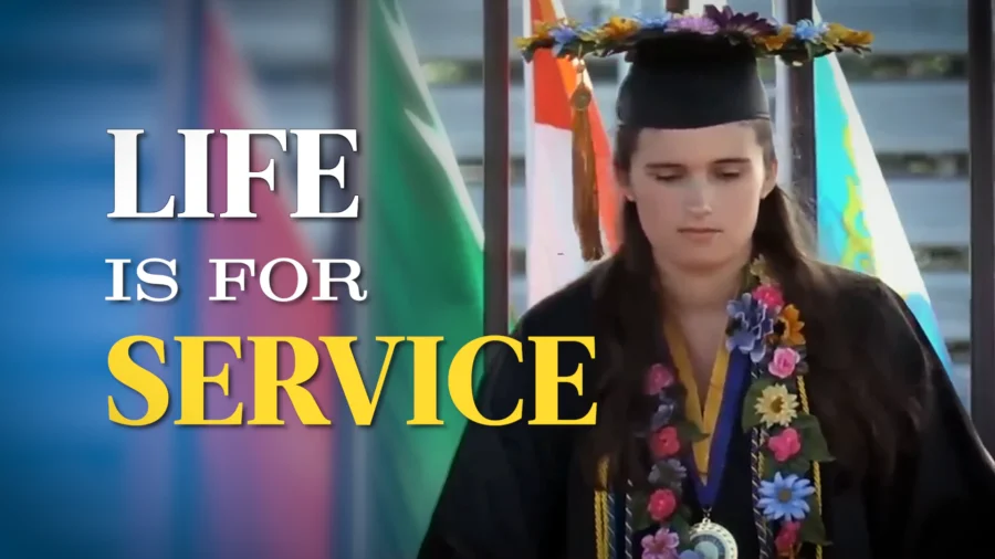 Valedictorian With Nonspeaking Autism Gives College Commencement Speech