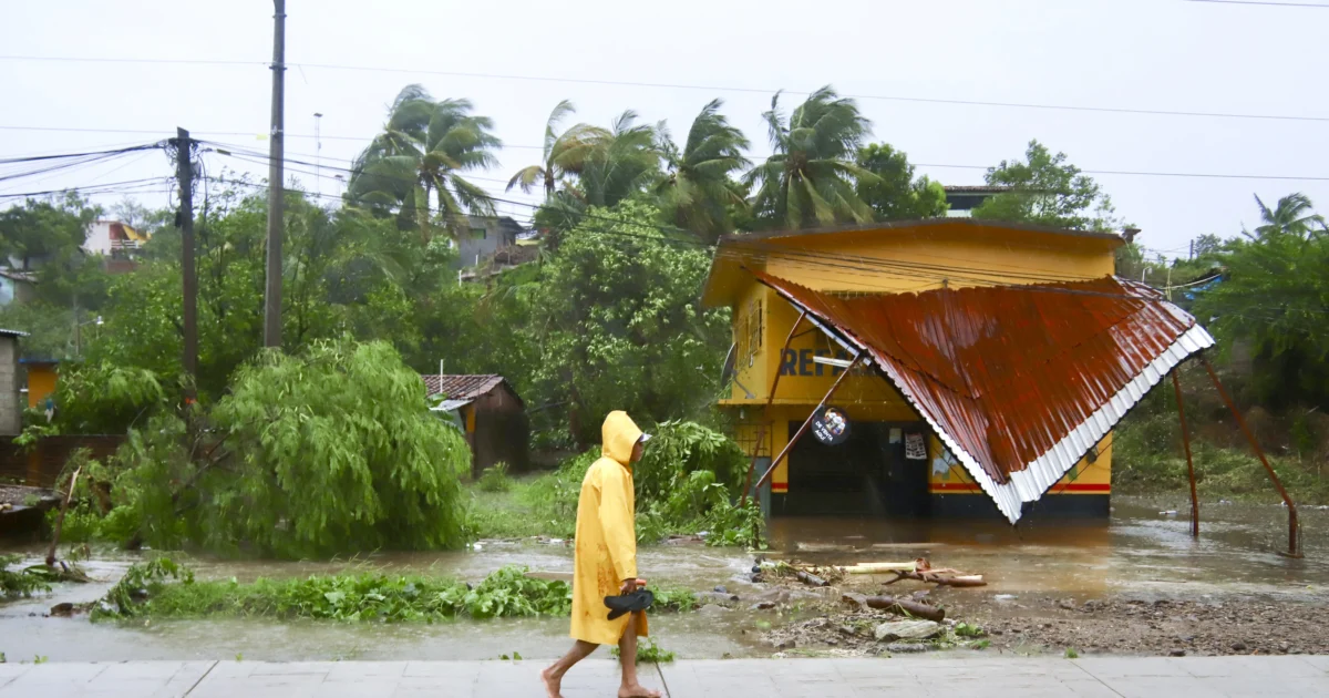 Hurricane John Falls Apart After Causing Deadly Mudslides on Mexico’s ...
