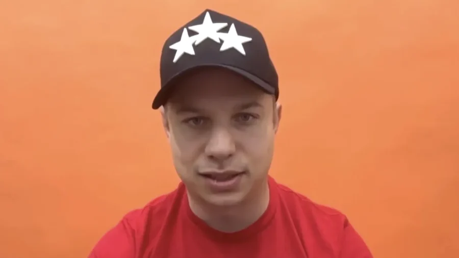 Sticker Mule CEO Explains Backlash Over His Pro-Trump Stance | NTD