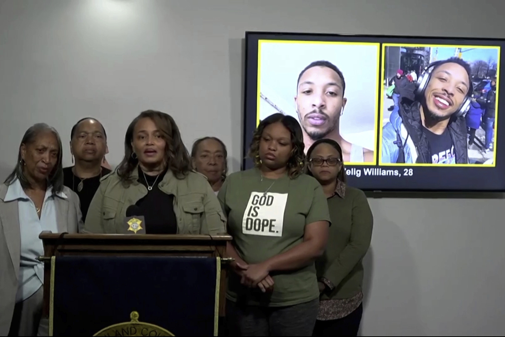 Family Looks for Missing Broadway Dancer Zelig Williams in South Carolina | NTD