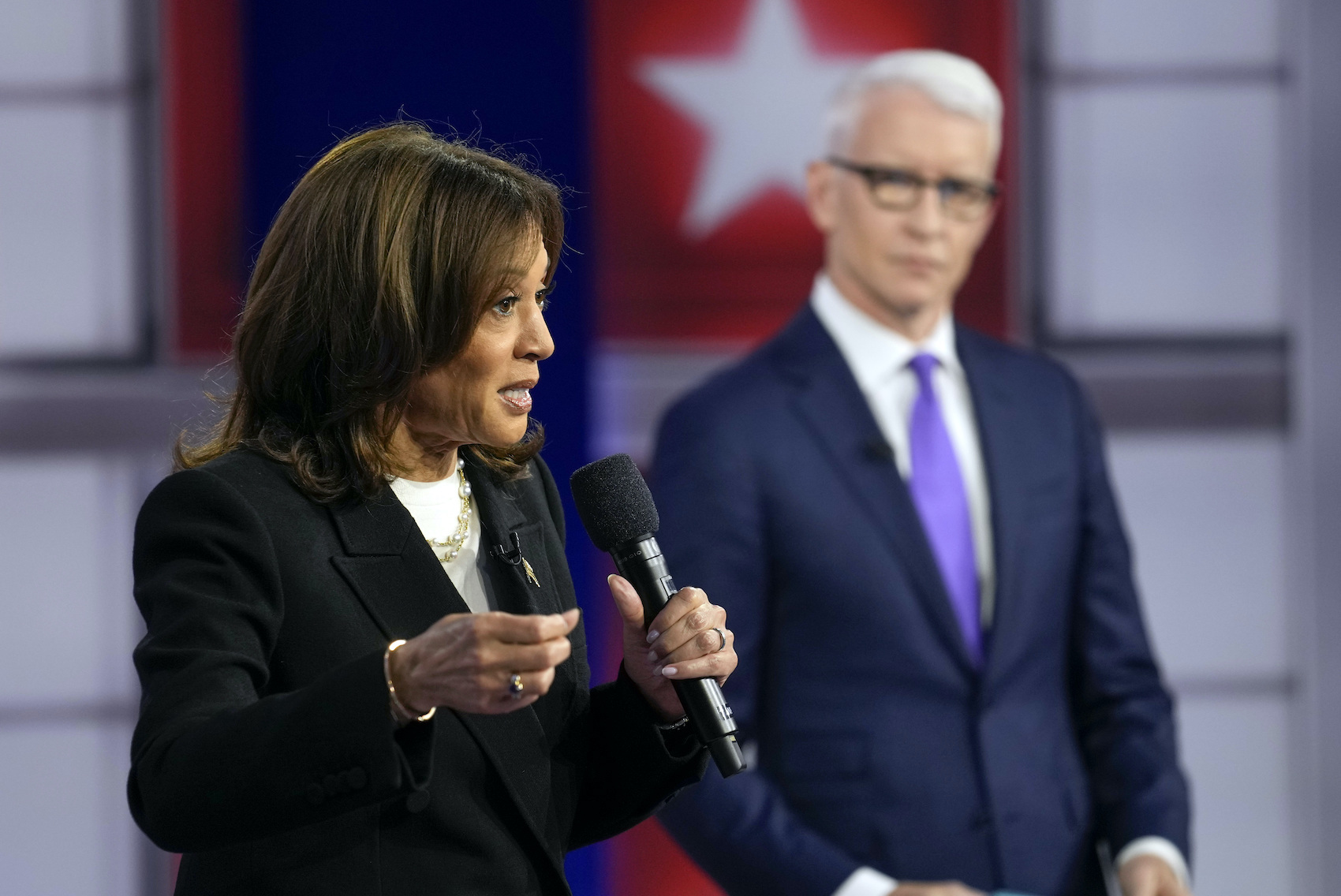 Takeaways From Harris’s CNN Town Hall | NTD