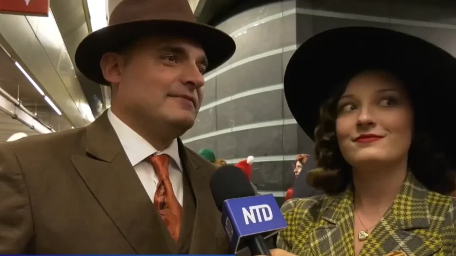 New York Transit Museum's 'Holiday Nostalgia Rides' in Motion | NTD