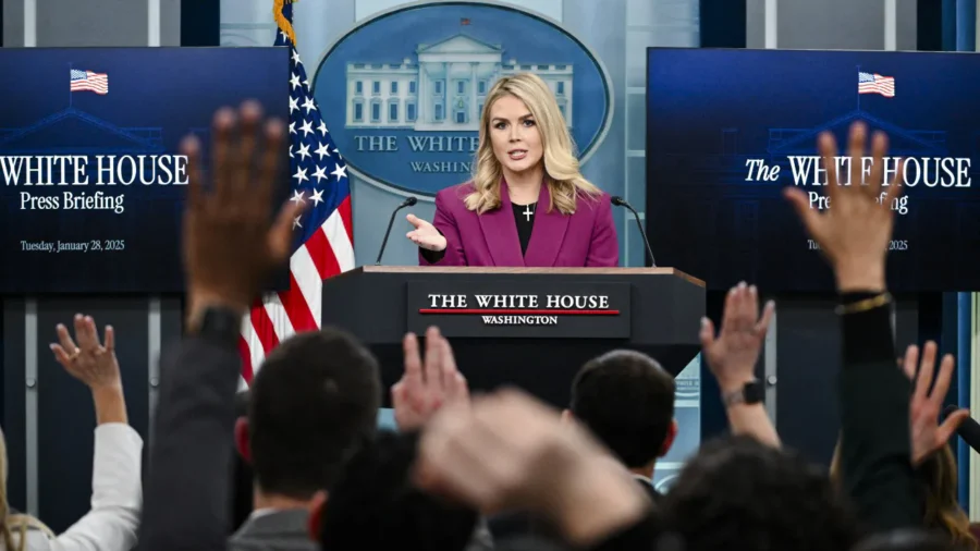 LIVE: White House Press Briefing With Karoline Leavitt (Jan. 31) | NTD