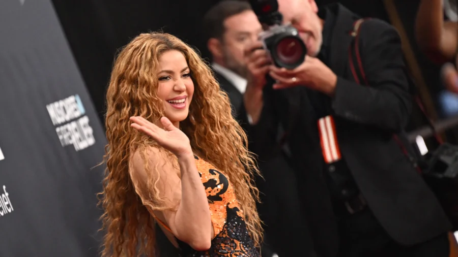 Shakira Resumes World Tour With Concert in Peru After Canceling Show Due to Illness | NTD
