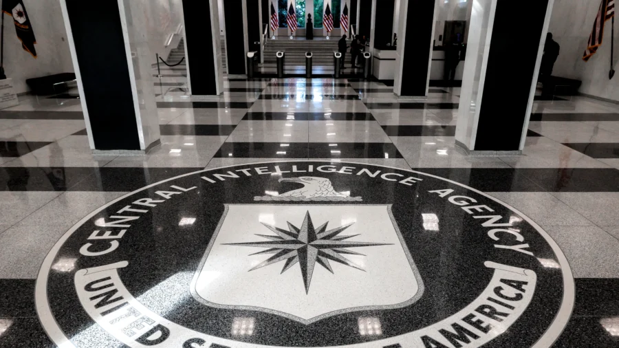 Judge Temporarily Blocks CIA Officer Firings Tied to DEI | NTD